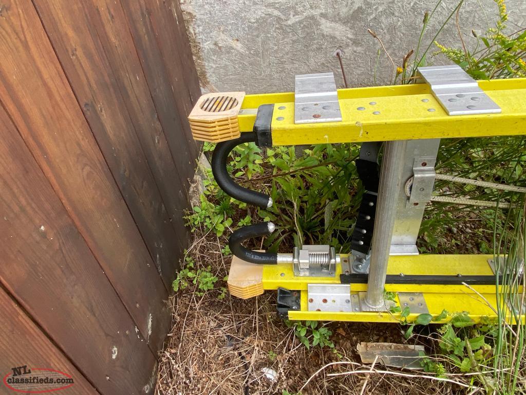 28 FT Heavy Duty contractor fibreglass ladder - Salt Pond, Burin ...