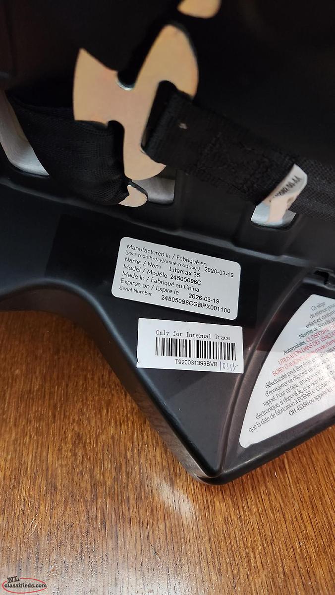 Evenflo Litemax 35 bucket seat and car base - Pasadena, Newfoundland ...