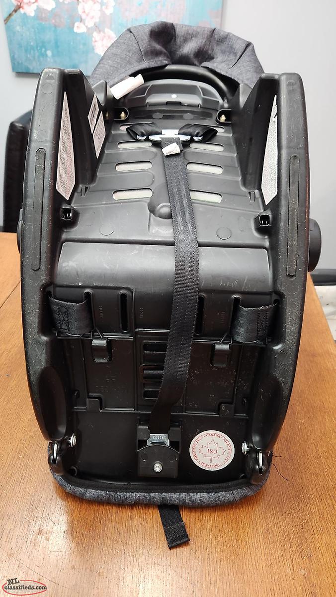 Evenflo Litemax 35 bucket seat and car base - Pasadena, Newfoundland ...